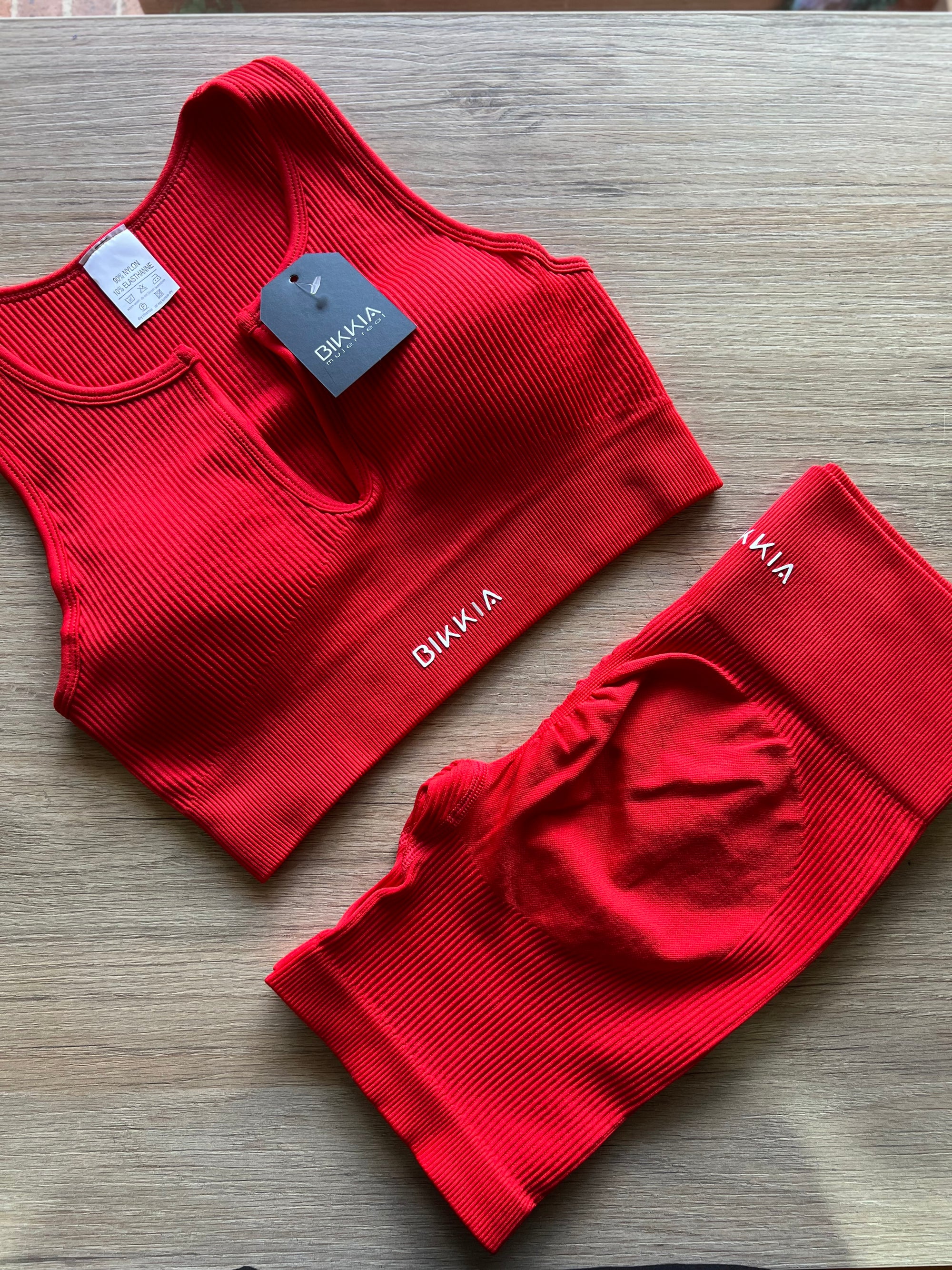 BIKKIA TIENDA DE ROPA DEPORTIVA PARA MUJERES – Bikkia